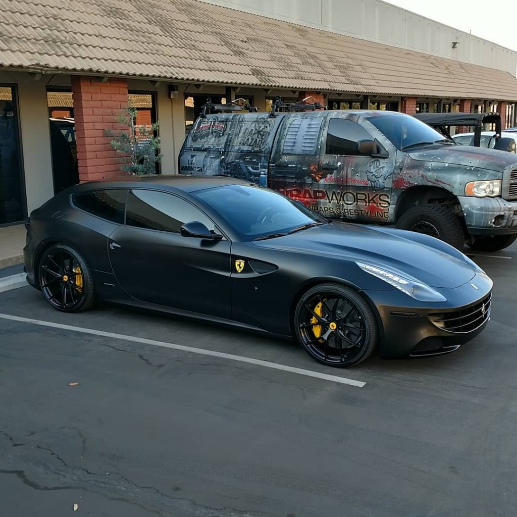 ferrari-ff-vinyl-wrap